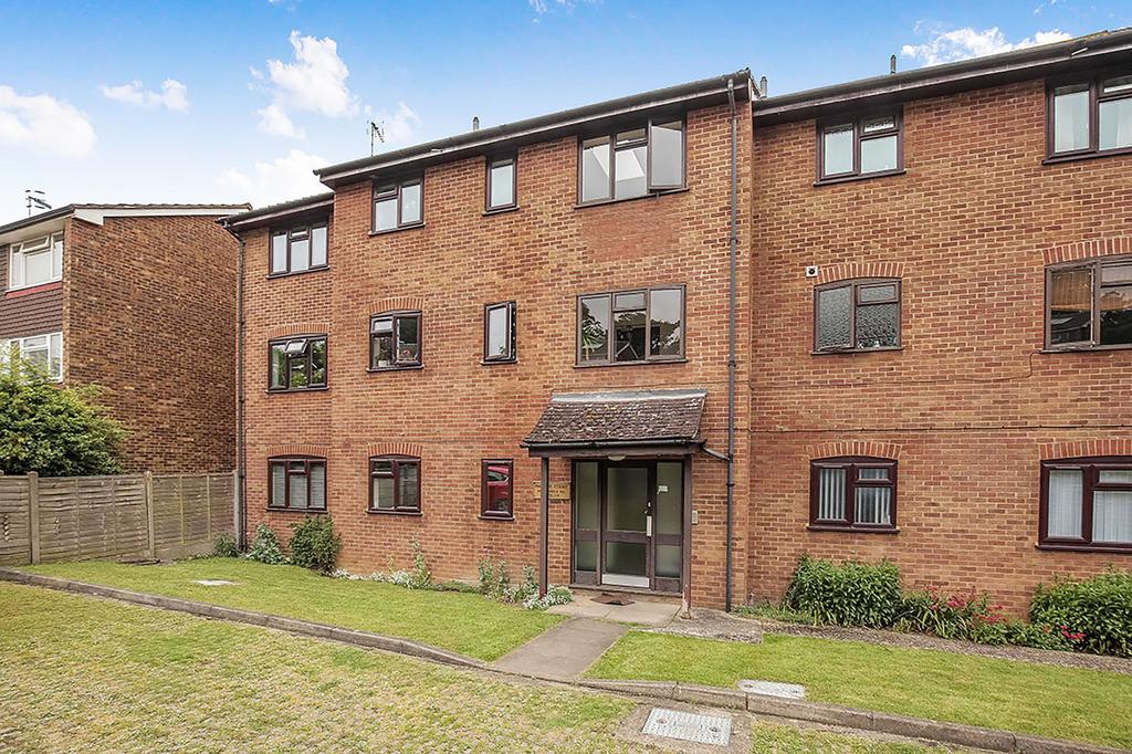 Parkside Court, Wingfield Road... 1 bed flat - £1,300 pcm (£300 pw)