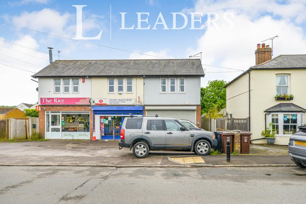 High Street, Colney Heath 2 bed apartment - £1,300 pcm (£300 pw)