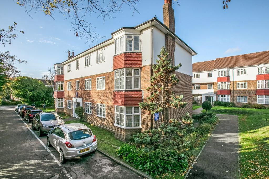 Addiscombe Road, Croydon, CR0 2 bed apartment - £300,000