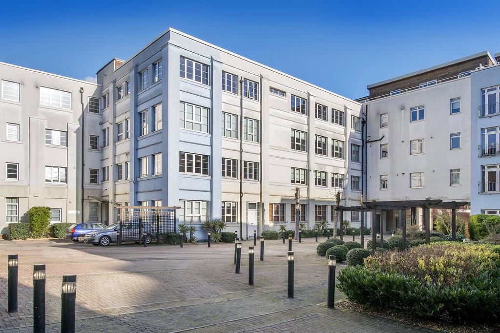 Sunlight Square, Bethnal Green E2 2 bed apartment - £650,000
