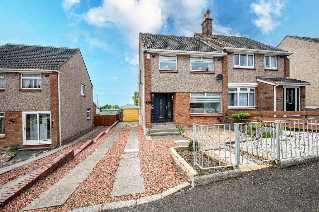 Tummel Drive, Airdrie 3 bed semi-detached house - £185,000
