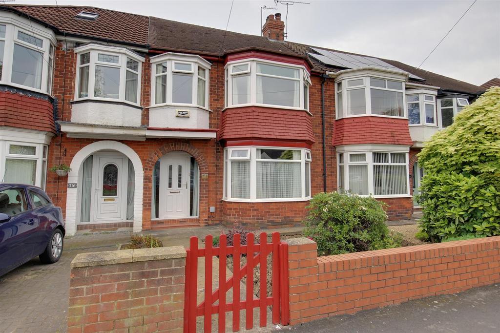 Bricknell Avenue, Cottingham 3 bed terraced house for sale - £165,000