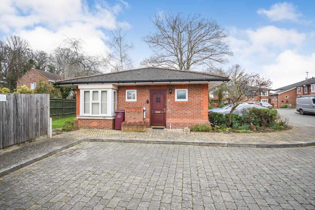 Shilling Close, Reading RG30 2 bed bungalow - £250,000