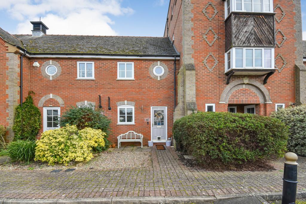 Yew Lane, Reading RG1 2 bed terraced house - £315,000