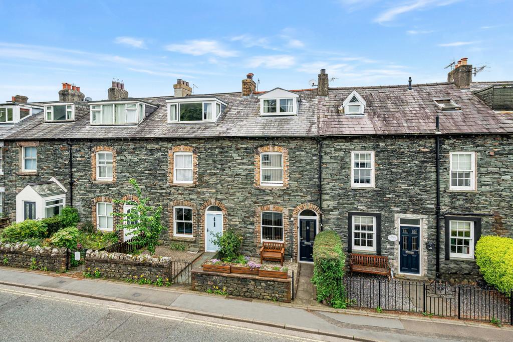 23 Rose Terrace, Keswick, Cumbria... 3 bed terraced house - £425,000