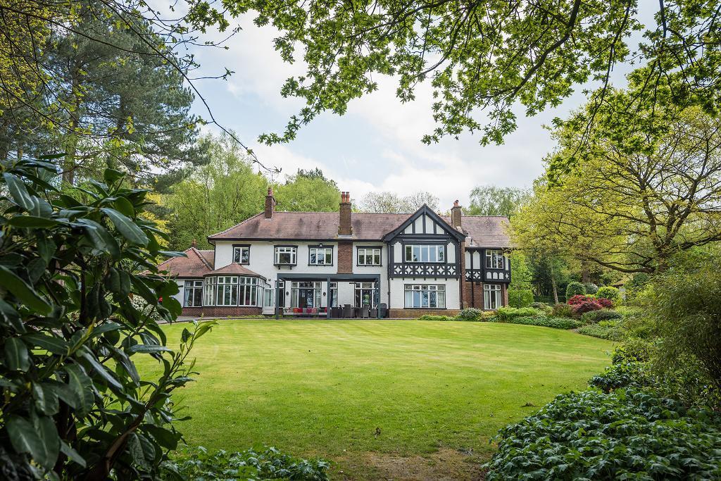 Dunham WA14 7 bed detached house - £2,850,000
