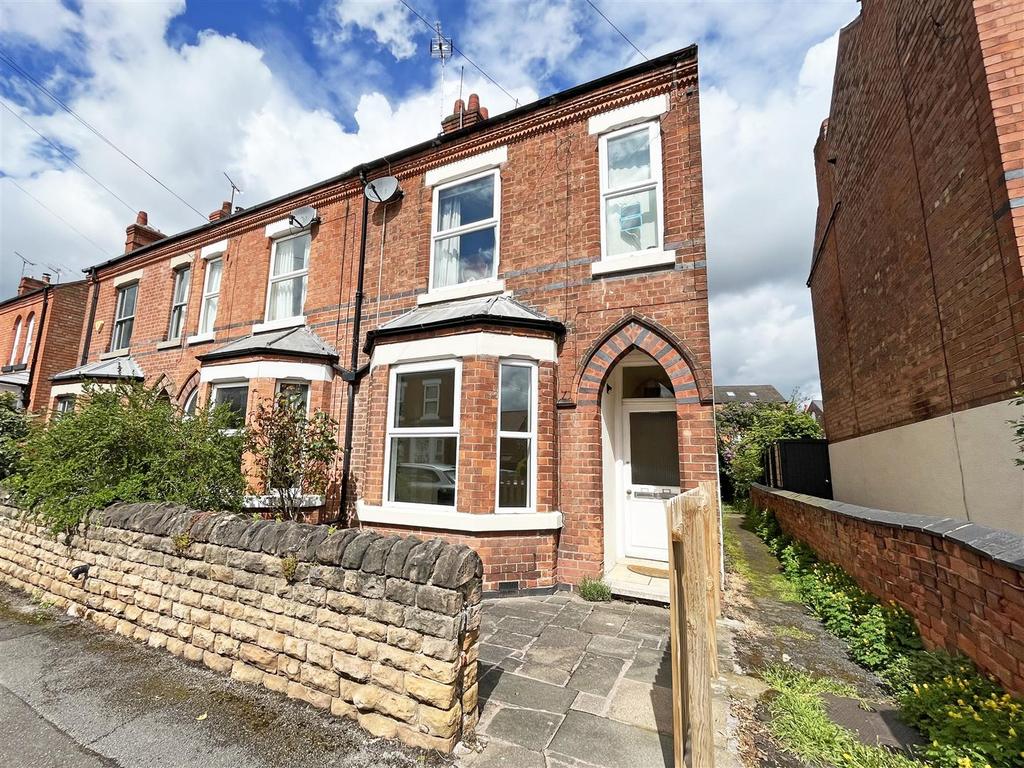 Chantrey Road, Nottingham NG2 1 bed flat - £695 pcm (£160 pw)