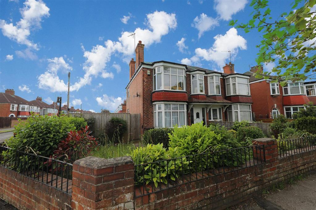 Bricknell Avenue, Hull 3 bed semi-detached house for sale - £270,000