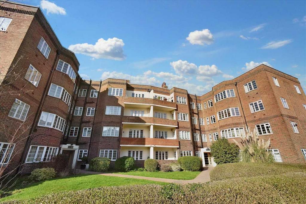 Chiswick Village, Chiswick 2 bed flat - £2,102 pcm (£485 pw)