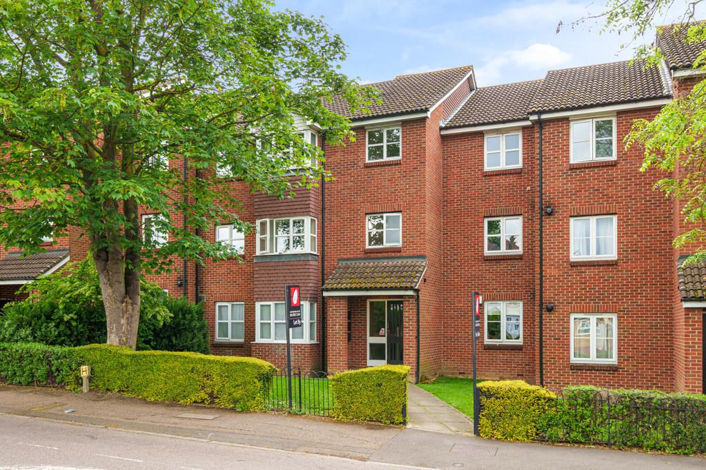 Le May Avenue, London 2 bed apartment - £280,000