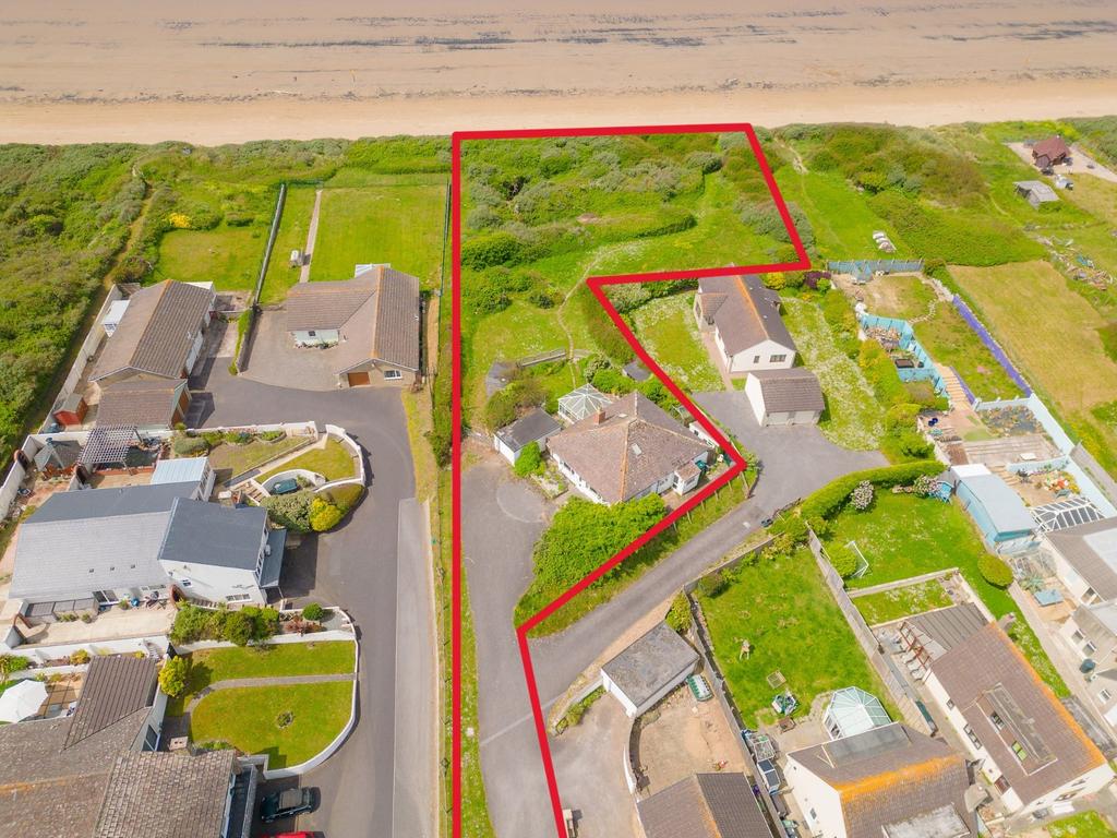 Church Road, Brean, Burnham-on-Sea, TA8 2 bed bungalow for sale - £400,000