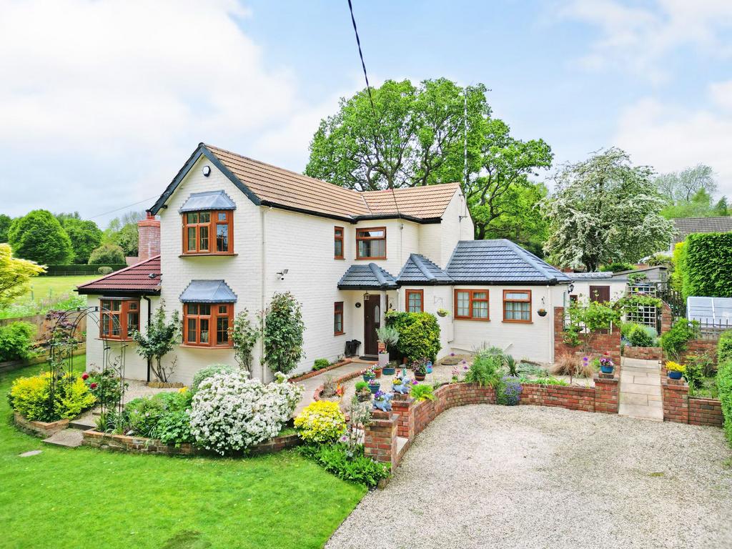 Mill Lane, Hatton, CV35 4 bed cottage - £685,000