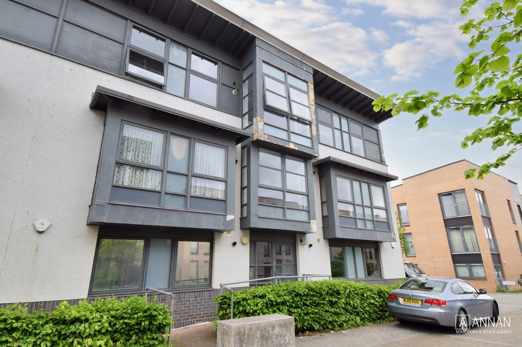1/3 Matthew Street, Edinburgh, EH16 4GZ 2 bed flat - £170,000