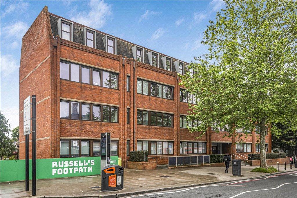 Streatham High Road, London, SW16 1 bed apartment for sale - £300,000