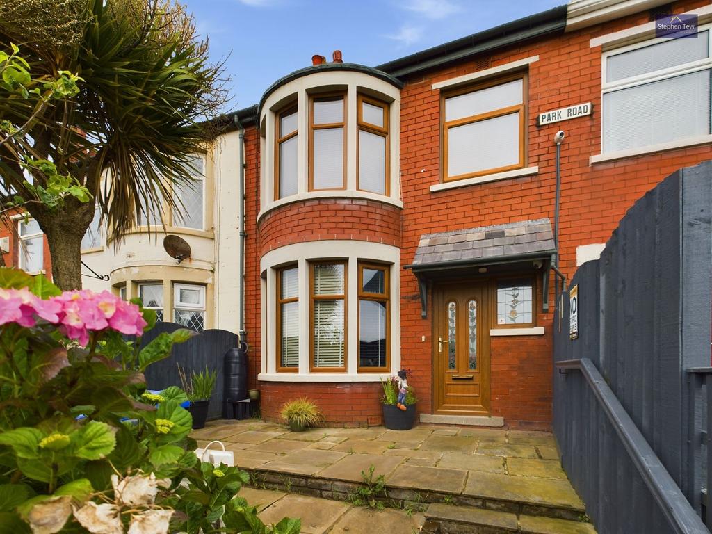 Park Road, Blackpool, FY1 3 bed terraced house for sale - £120,000