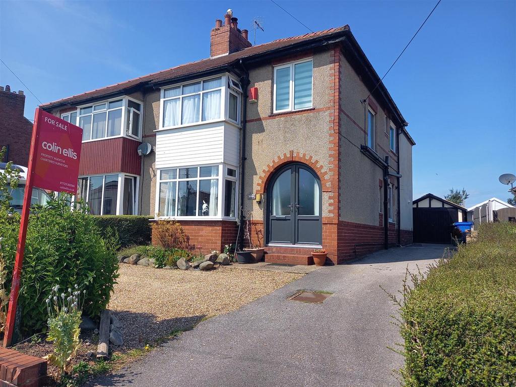 Stonegate, Hunmanby, Filey 3 bed semi-detached house - £275,000
