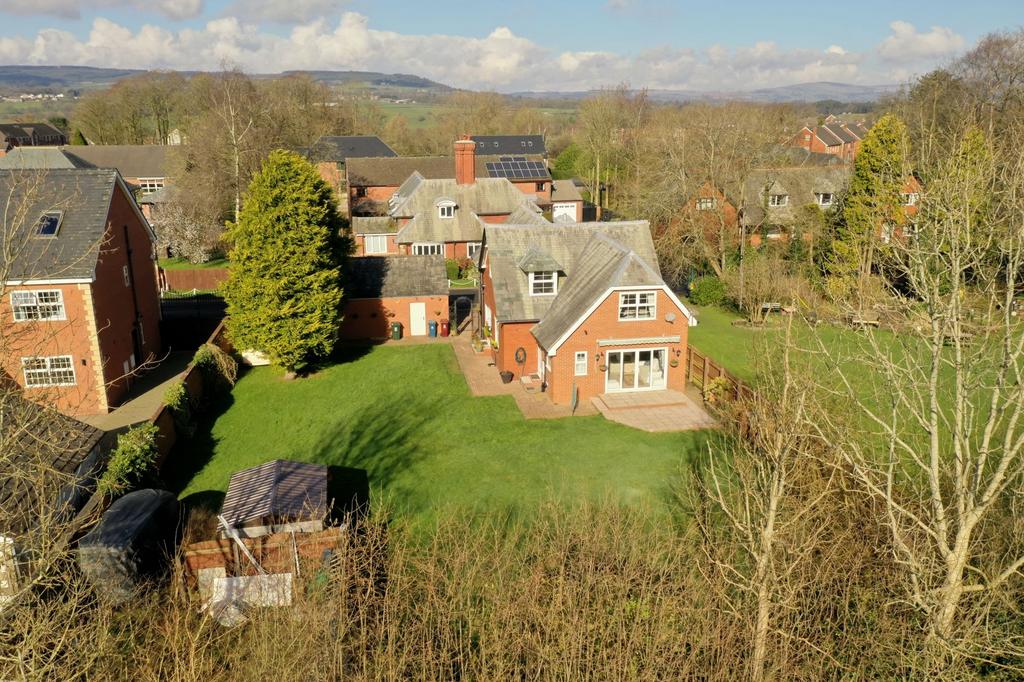 The Drive, Old Langho, BB6 3 bed detached house - £499,950