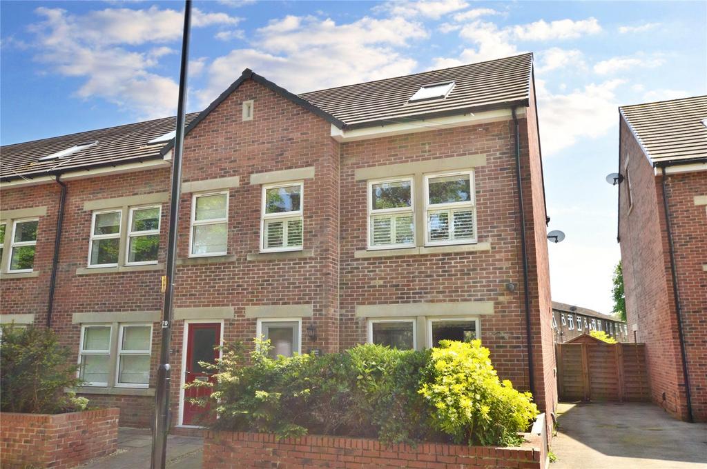Globe Terrace, Broad Lane, Leeds... 4 bed semi-detached house - £325,000