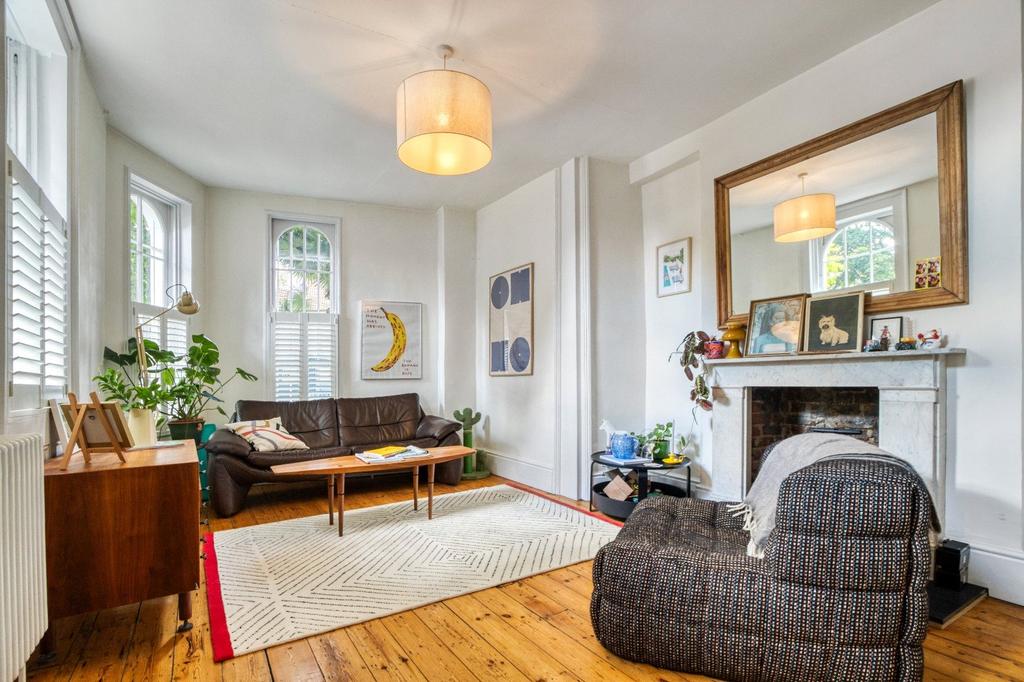 Colebrooke Row, Islington, London, N1 3 bed terraced house - £6,500 pcm ...