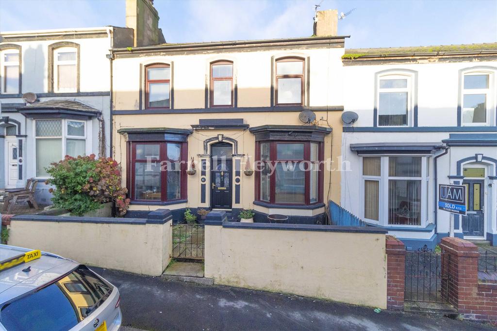 Harrison Street, Barrow In Furness LA14 4 bed house - £160,000