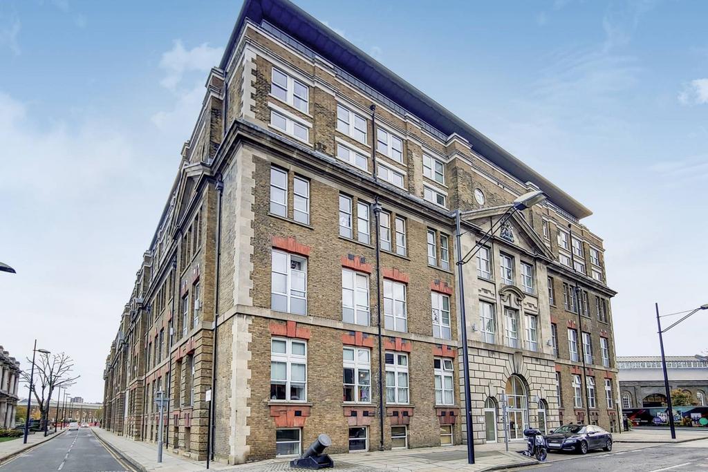 Building 22, Woolwich Riverside... 2 bed flat - £425,000