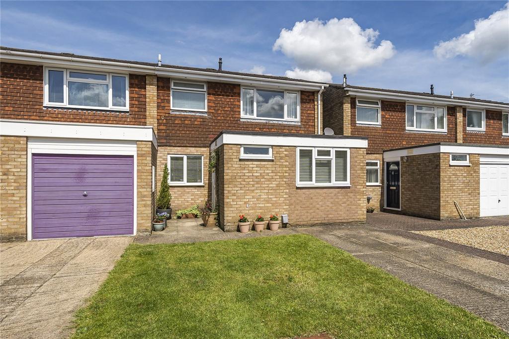 Foreman Park, Ash GU12 4 bed semi-detached house - £400,000