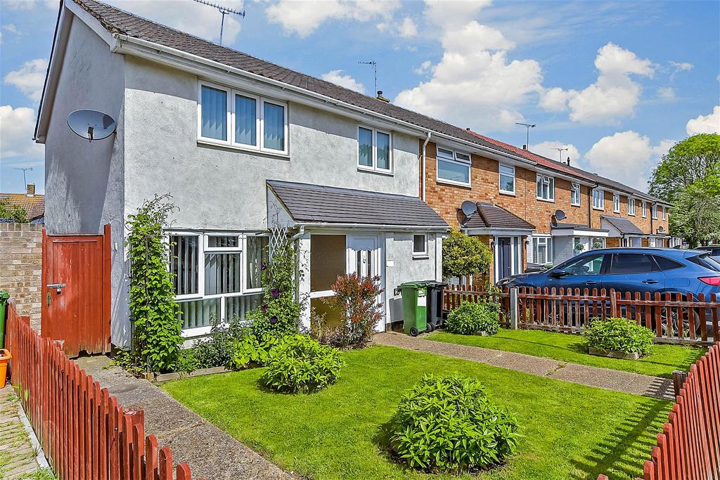 Whitmore Way, Basildon, Essex 3 bed end of terrace house - £290,000