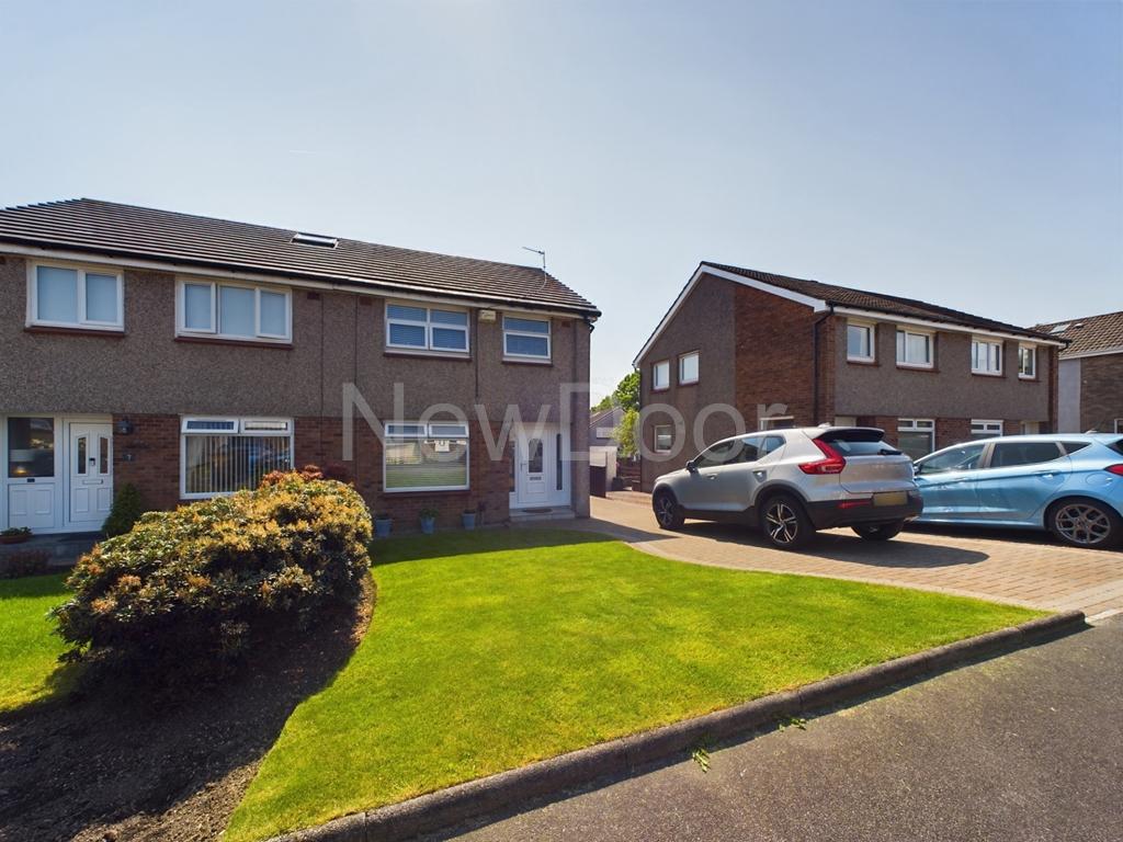 Gordon Avenue, Bishopton, PA7 3 bed semi-detached house - £230,000