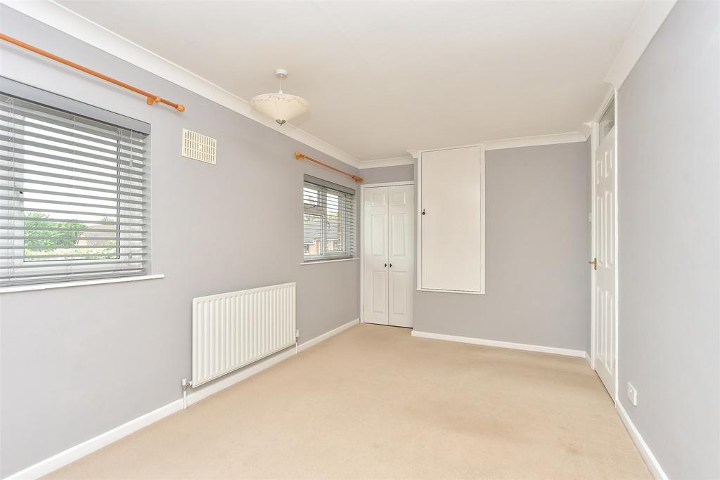 Wordsworth Way, Dartford, Kent 2 bed terraced house - £335,000