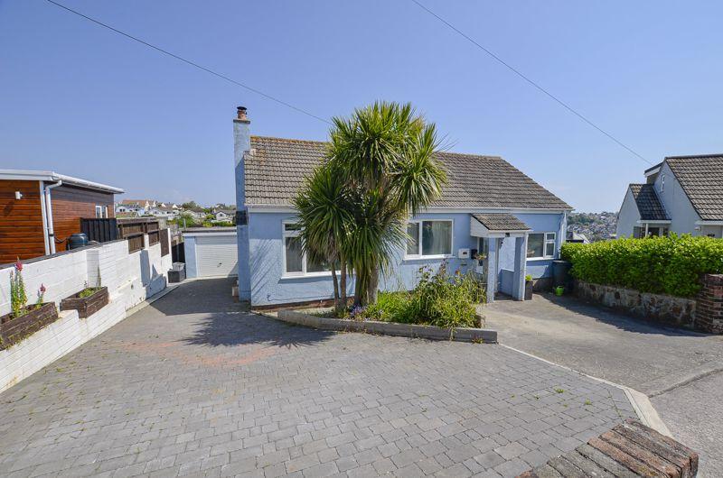 HIGHER COPYTHORNE BRIXHAM 3 bed detached bungalow - £425,000
