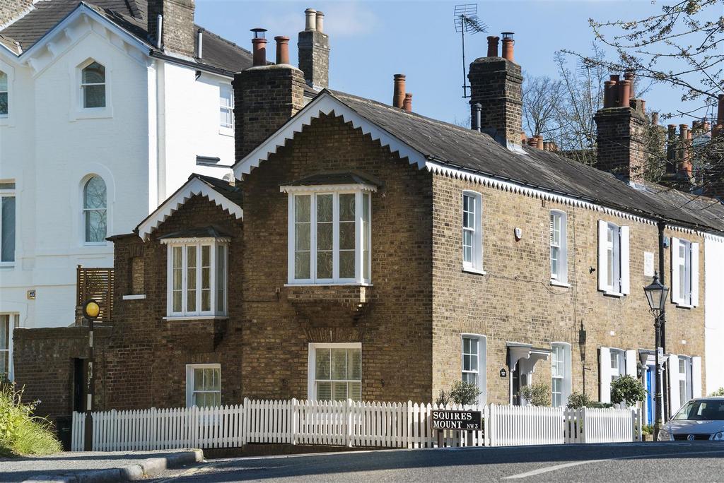 Squires Mount, Hampstead, NW3 3 bed house for sale - £1,999,950