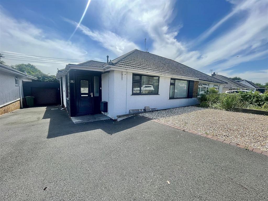 Honeylands, Portishead. 2 bed semi-detached bungalow - £375,000
