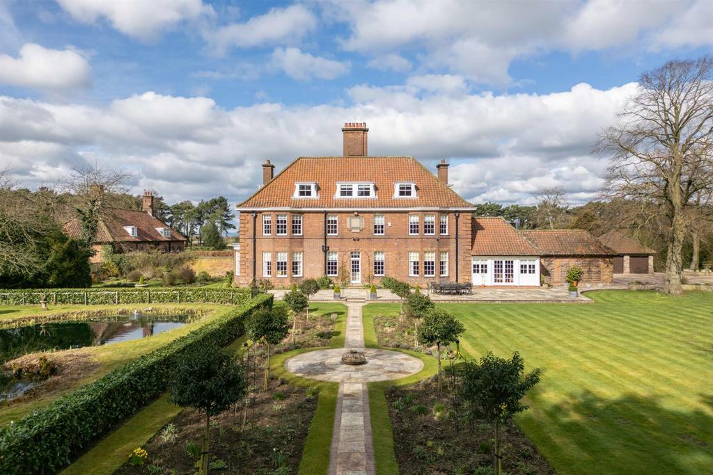 Rillington Manor, North Yorkshire 7 bed house - £4,500,000