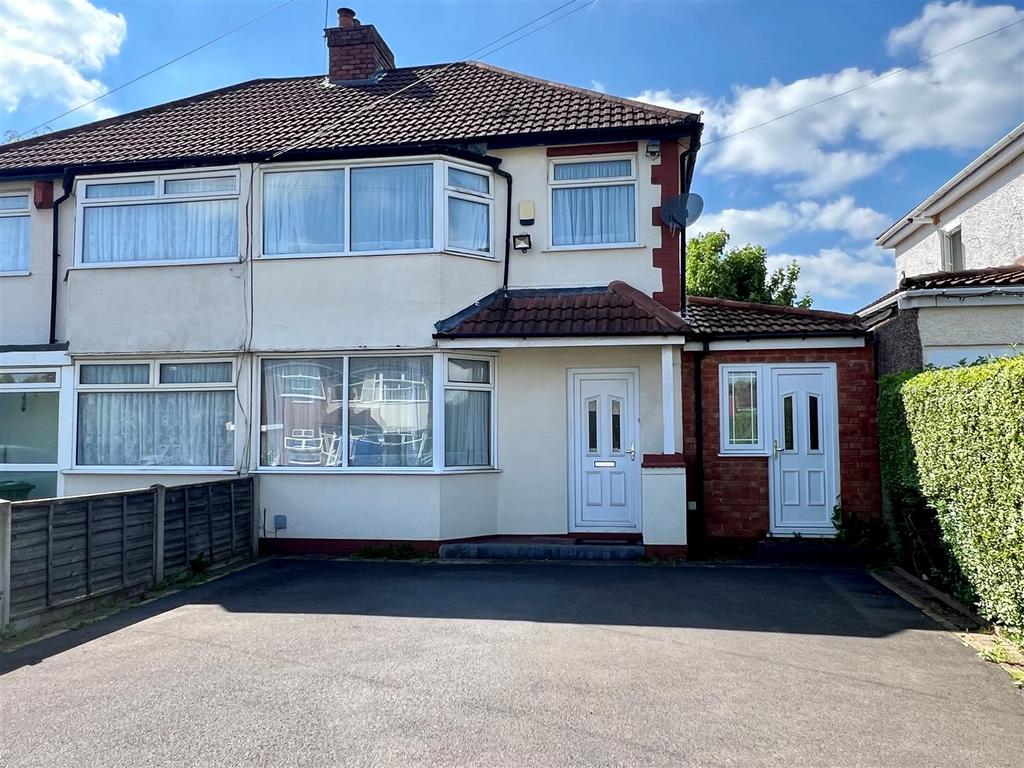 Yoxall Road, Shirley, Solihull 3 bed semi-detached house - £376,500