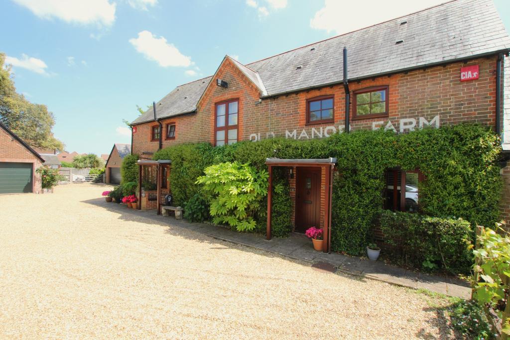 Old Manor Farm, Lower Road, Old... 2 bed terraced house - £350,000