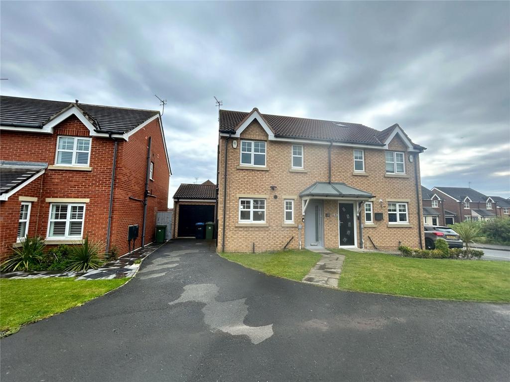 Souter Drive, Seaham SR7 3 bed semi-detached house - £209,950