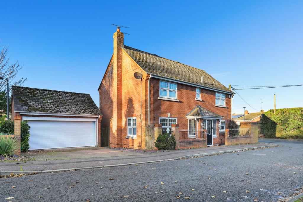 The Pippins, Beridge Road, Halstead, CO9 4 bed detached house - £475,000