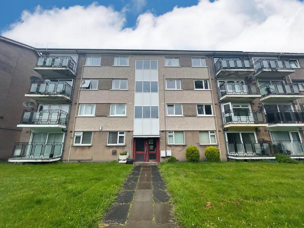 George Street, Paisley 2 bed flat - £750 pcm (£173 pw)