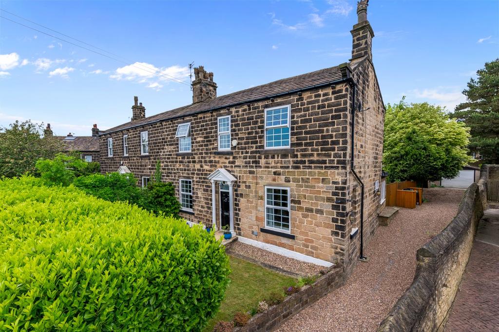 New Road Side, Rawdon, Leeds, West... 4 bed house - £525,000