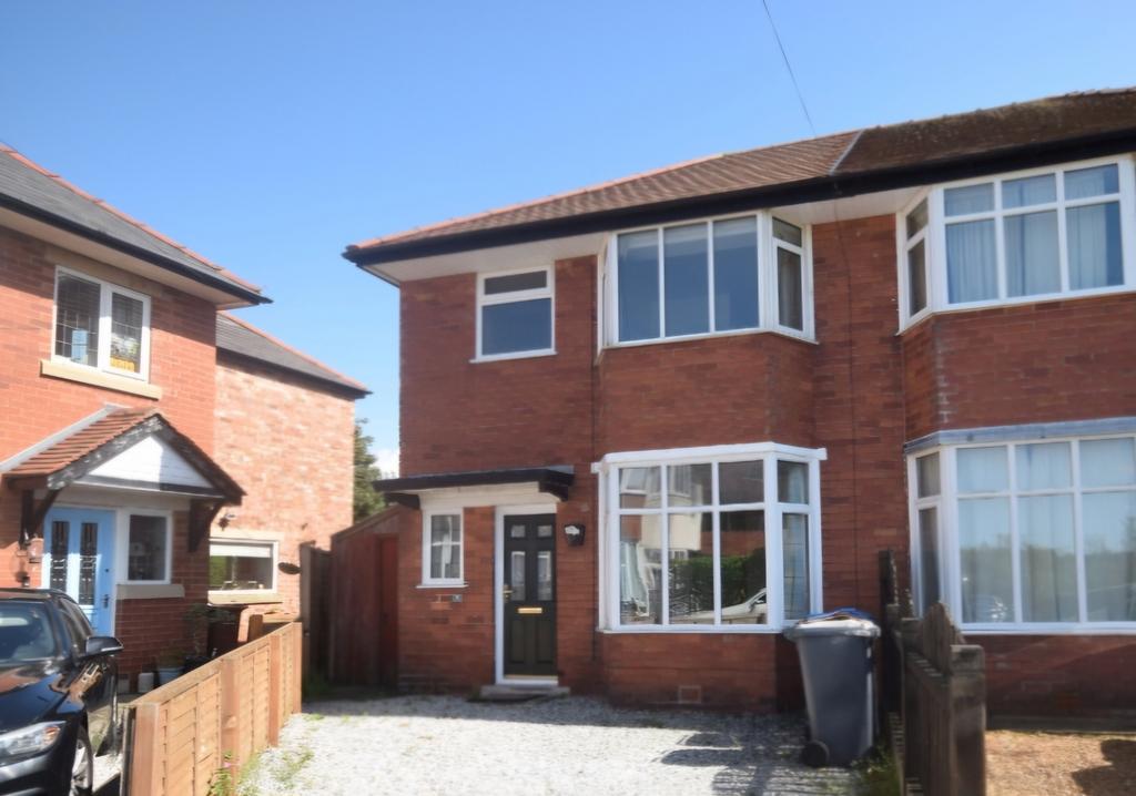 Byron Avenue, Lytham 3 bed semi-detached house - £1,000 pcm (£231 pw)