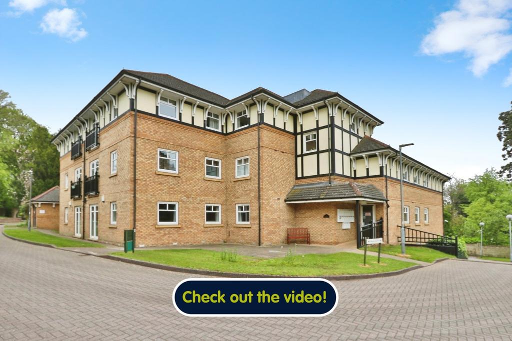 Wellingtonia House, Hellyer Close... 2 bed apartment - £155,000