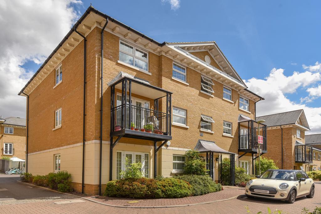 Reliance Way, East Oxford, OX4 2 bed apartment to rent - £1,800 pcm (£ ...