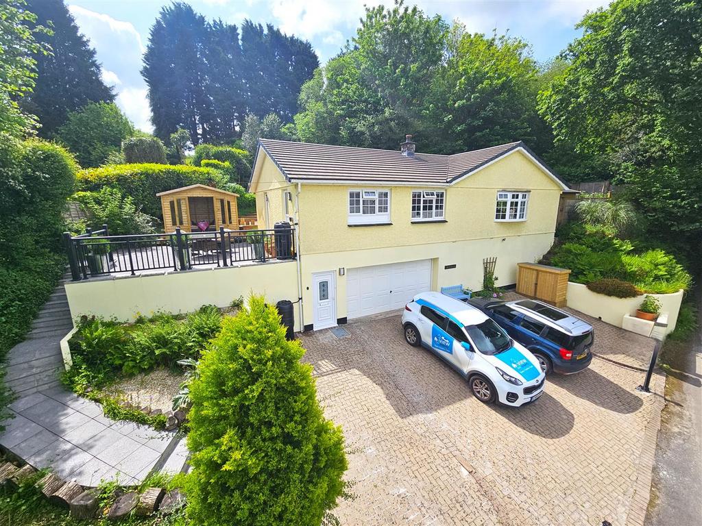 Latchley, Gunnislake 3 bed detached bungalow - £525,000