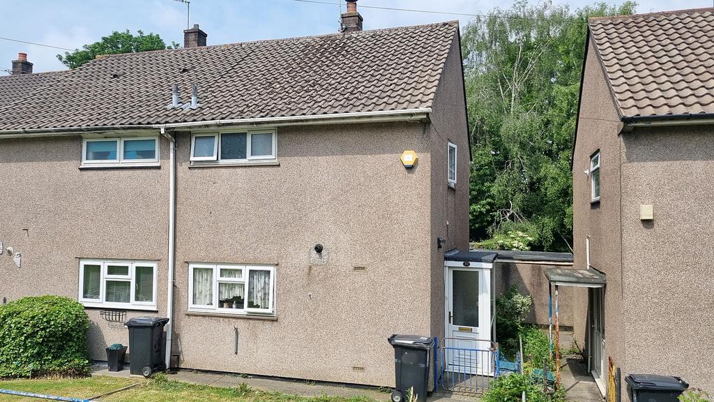 Lockleaze, Bristol BS7 2 bed semi-detached house - £270,000