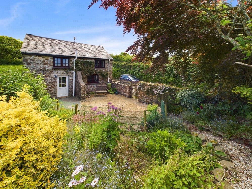 Gooseham, Cornwall 2 bed detached house - £275,000