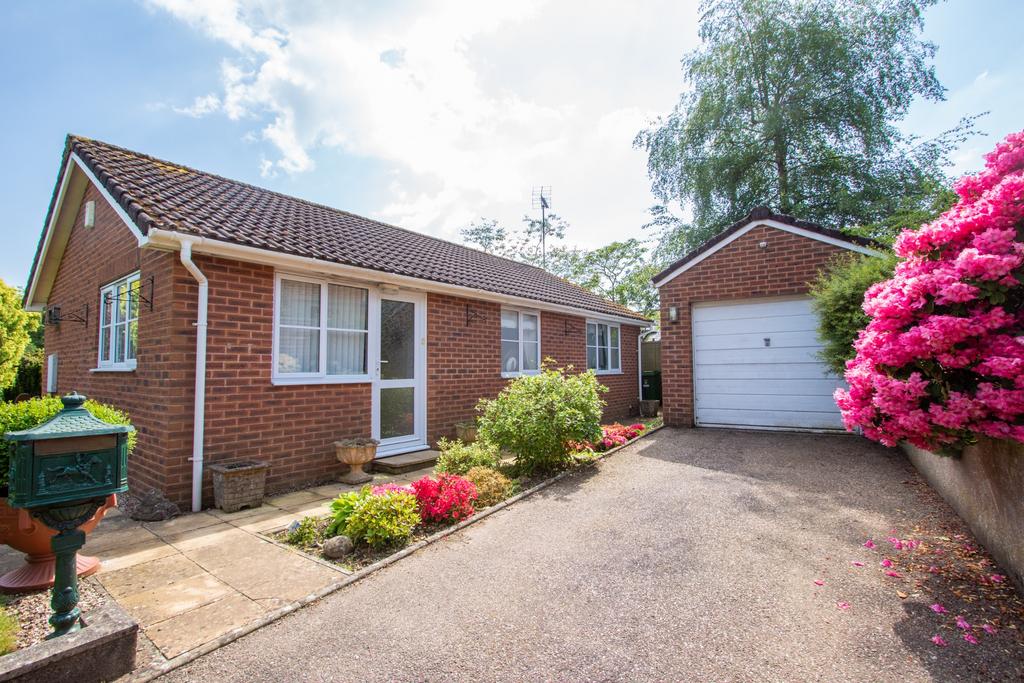 Mallocks Close, Tipton St John 3 bed detached bungalow - £460,000