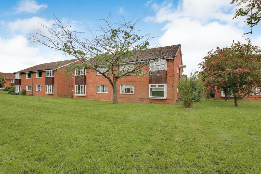 Thellusson Road, Rendlesham 2 bed apartment - £150,000