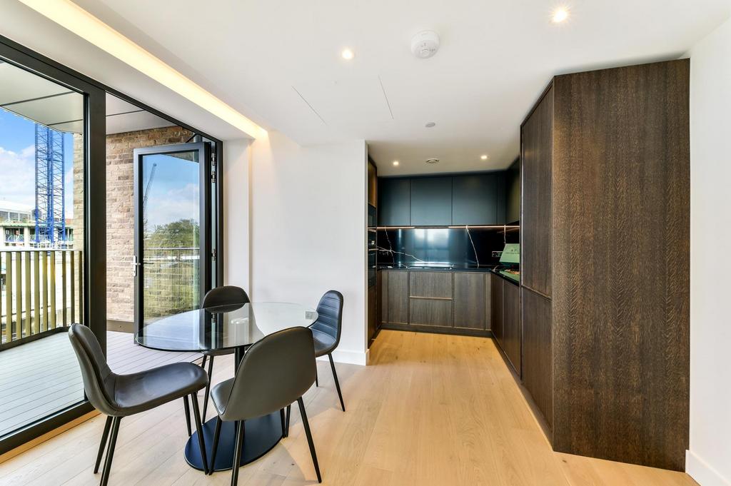 Manuscript Court, Paragon Square... 2 bed apartment - £5,200 pcm (£ ...