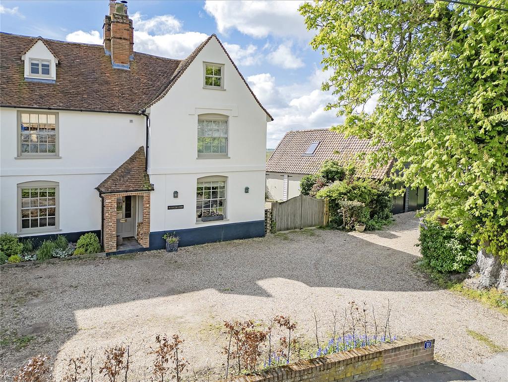 Station Road, Felsted, Dunmow, Essex... 4 bed semi-detached house - £ ...