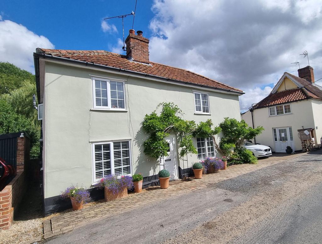 Heveningham, Suffolk 3 bed detached house - £399,500